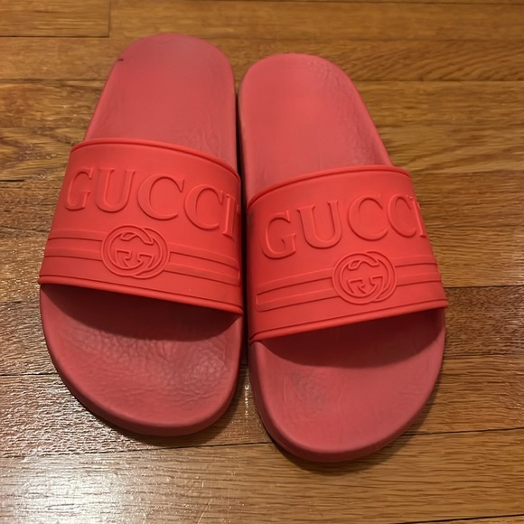 Gucci | Shoes | Gently Used Gucci Flip Flops | Poshmark